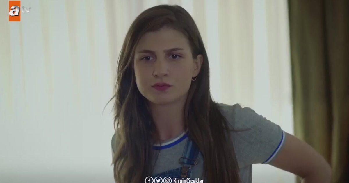 Kader ile Meral’in Videosu İnternete Düşüyor! - Kırgın Çiçekler 90 ...