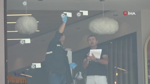 Çukurova Belediye Başkanı’nın Kızının Güzellik Merkezine Kurşun ...