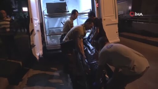 Antalya’da Çocuk Parkında Dehşete Düşüren Olay | İzlesene.com Antalya’da Çocuk Parkında Dehşete Düşüren Olay | İzlesene.com
