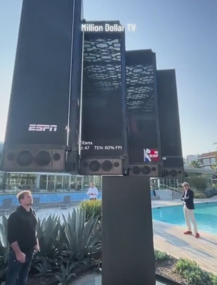 Katlanabilir Dev Ekran | İzlesene.com