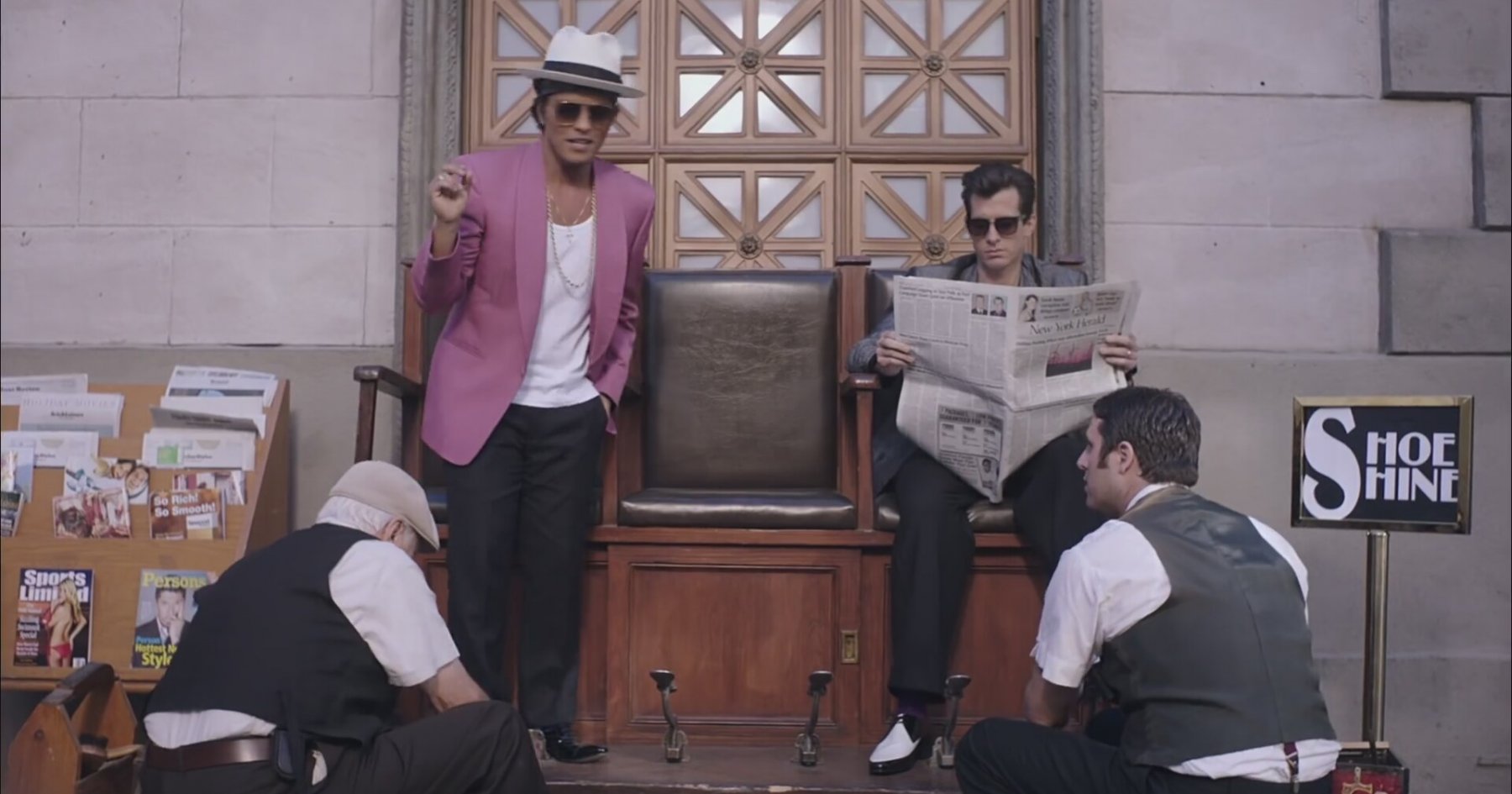 Mark Ronson - Uptown Funk Ft. Bruno Mars Dinle | İzlesene.com Mark Ronson - Uptown Funk Ft. Bruno Mars Dinle | İzlesene.com